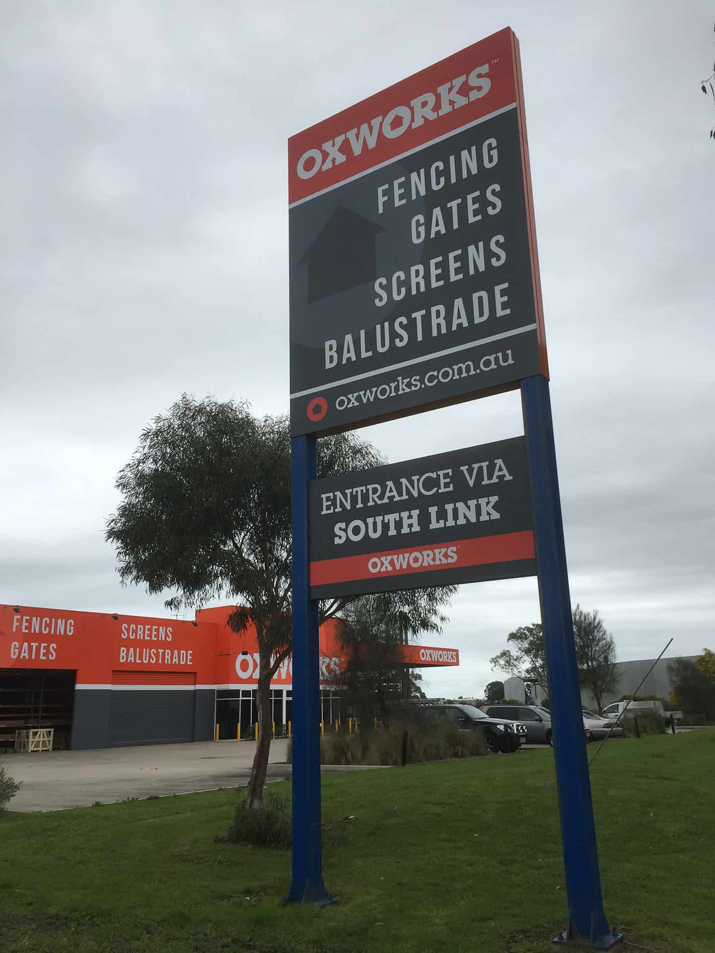 HYDESIGN - Factory Signage